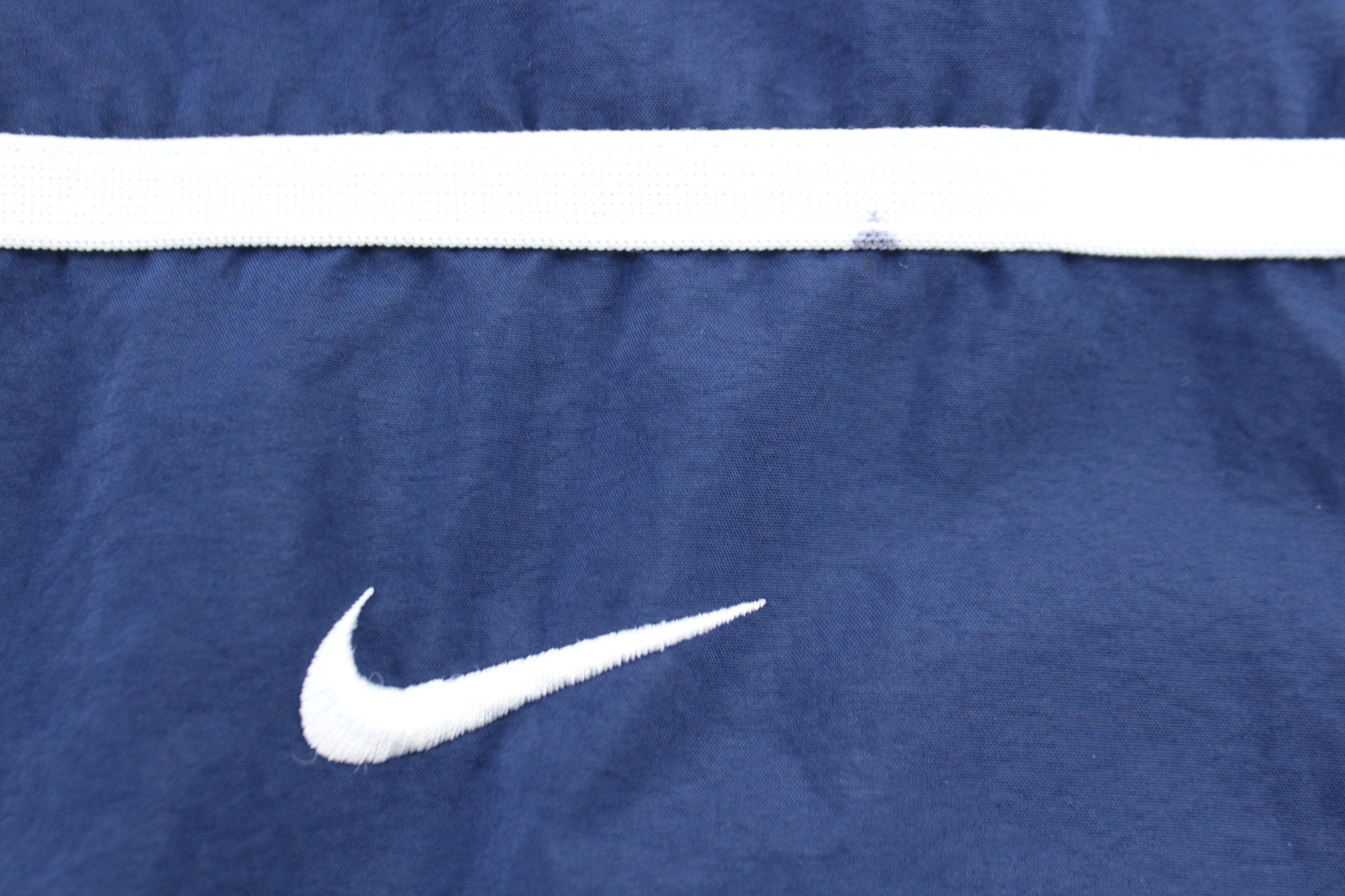 2000's Nike Embroidered Swoosh Logo Blue & White Striped Zip Up Jacket ...