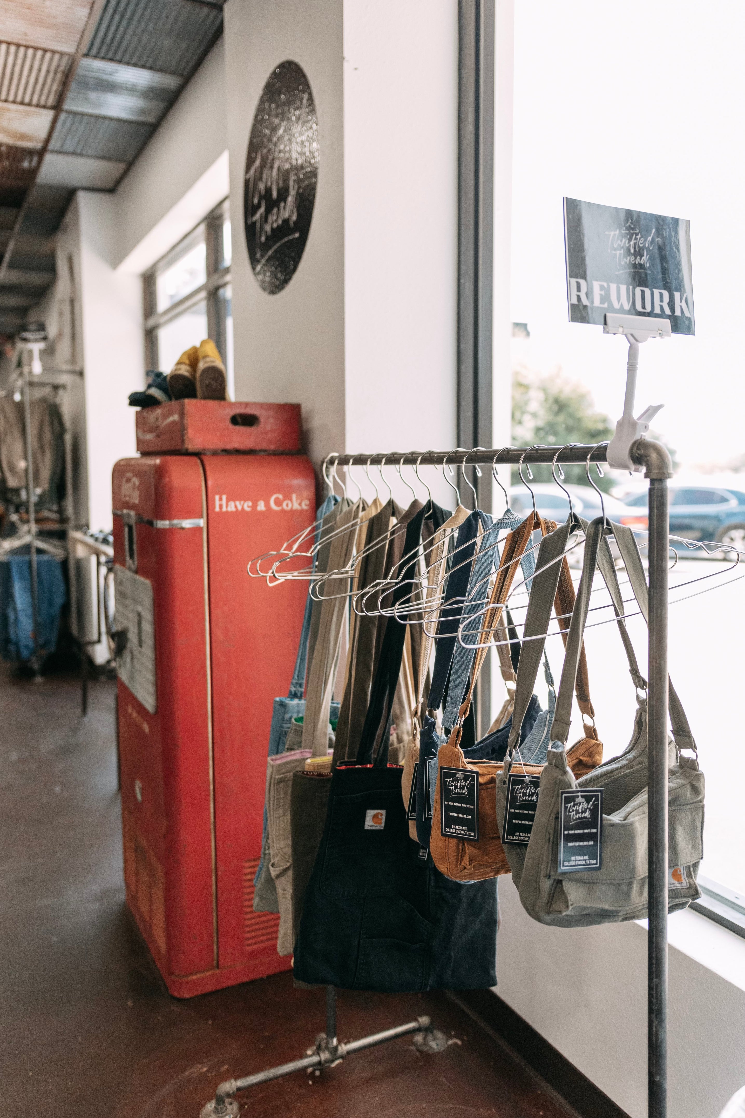 About Us – ThriftedThreads.com