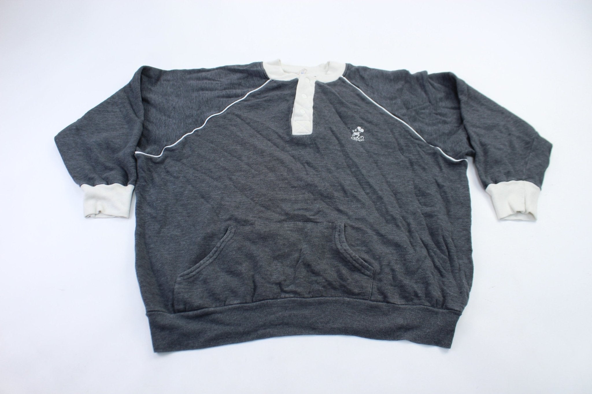 Vintage Disney Mickey Mouse Grey & White Sweatshirt – ThriftedThreads.com